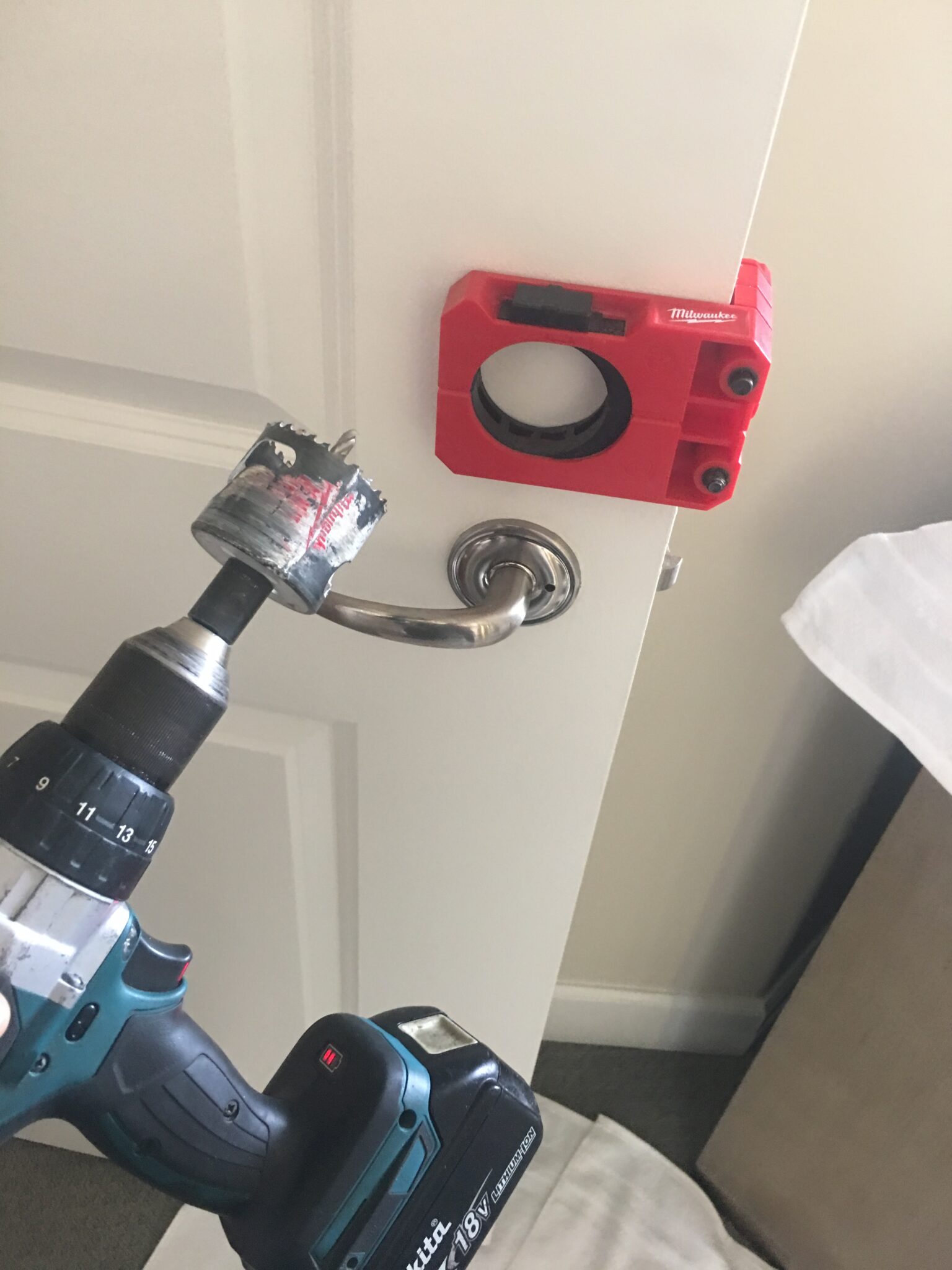 Choosing a Locksmith Service – NELA Locksmith